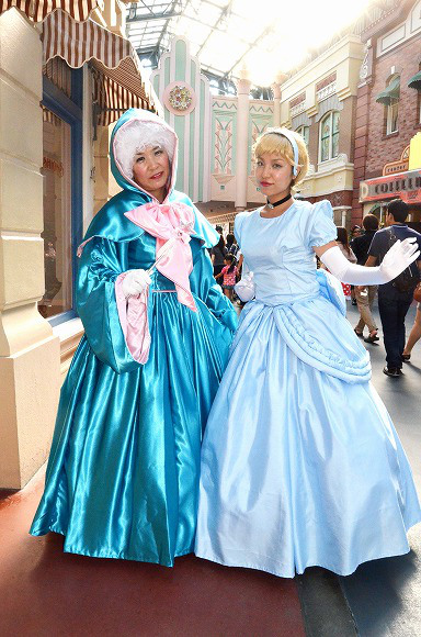 The awesome outfits of cosplayers at Tokyo Disneyland | SoraNews24 ...