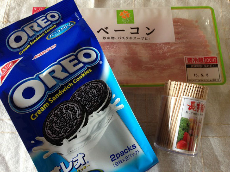Bacon-fried Oreos make a greasily delicious appearance in Japanese ...