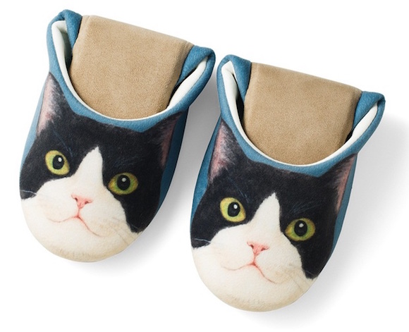 Sneak around in cat feet with cute new “soundless” kitten slippers from ...