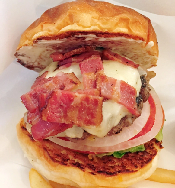 The Mochi Bacon Cheeseburger comes to Tokyo and our stomachs ...