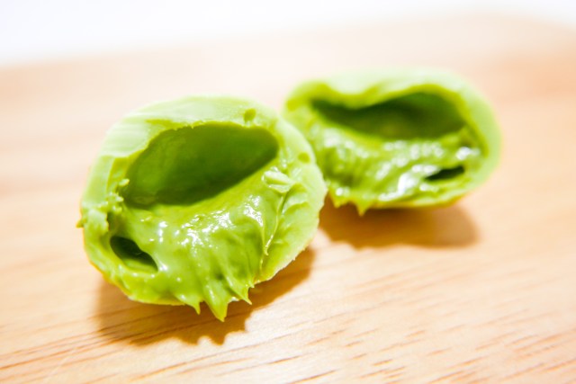 Matcha Lindor balls: Lindt adds first-ever Japanese flavour to its ...